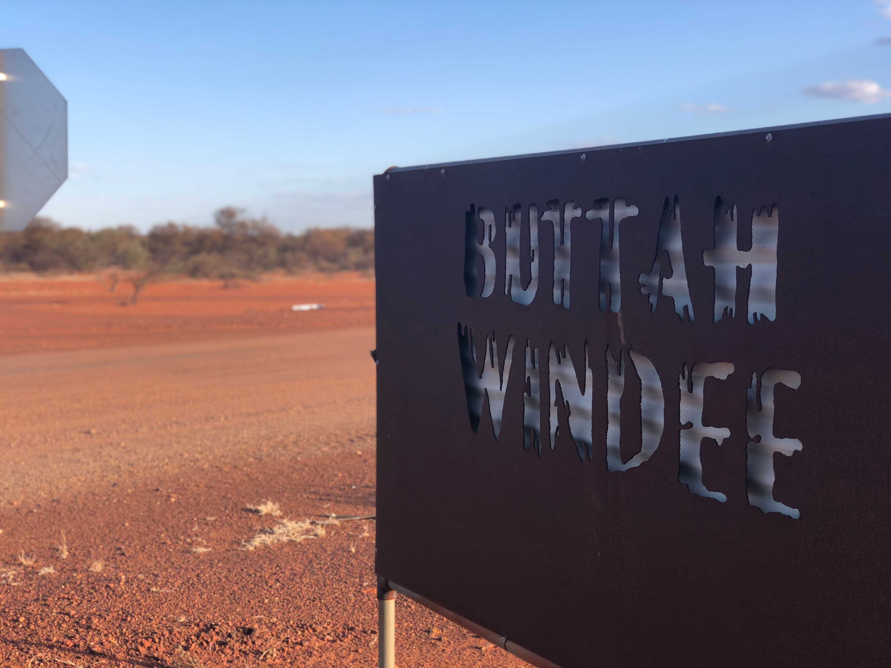 Remote Aboriginal community sells art, crowdfunds to have uranium-free ...