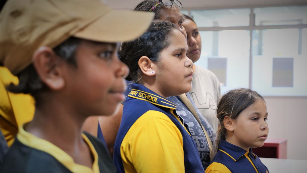 Pertame School teaches endangered Aboriginal language through song - ABC News