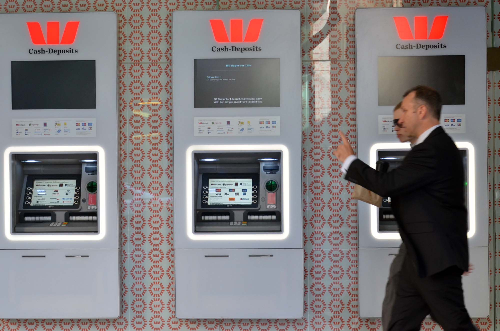 Security guard charged over theft of $200,000 from Sydney ATMs - ABC News