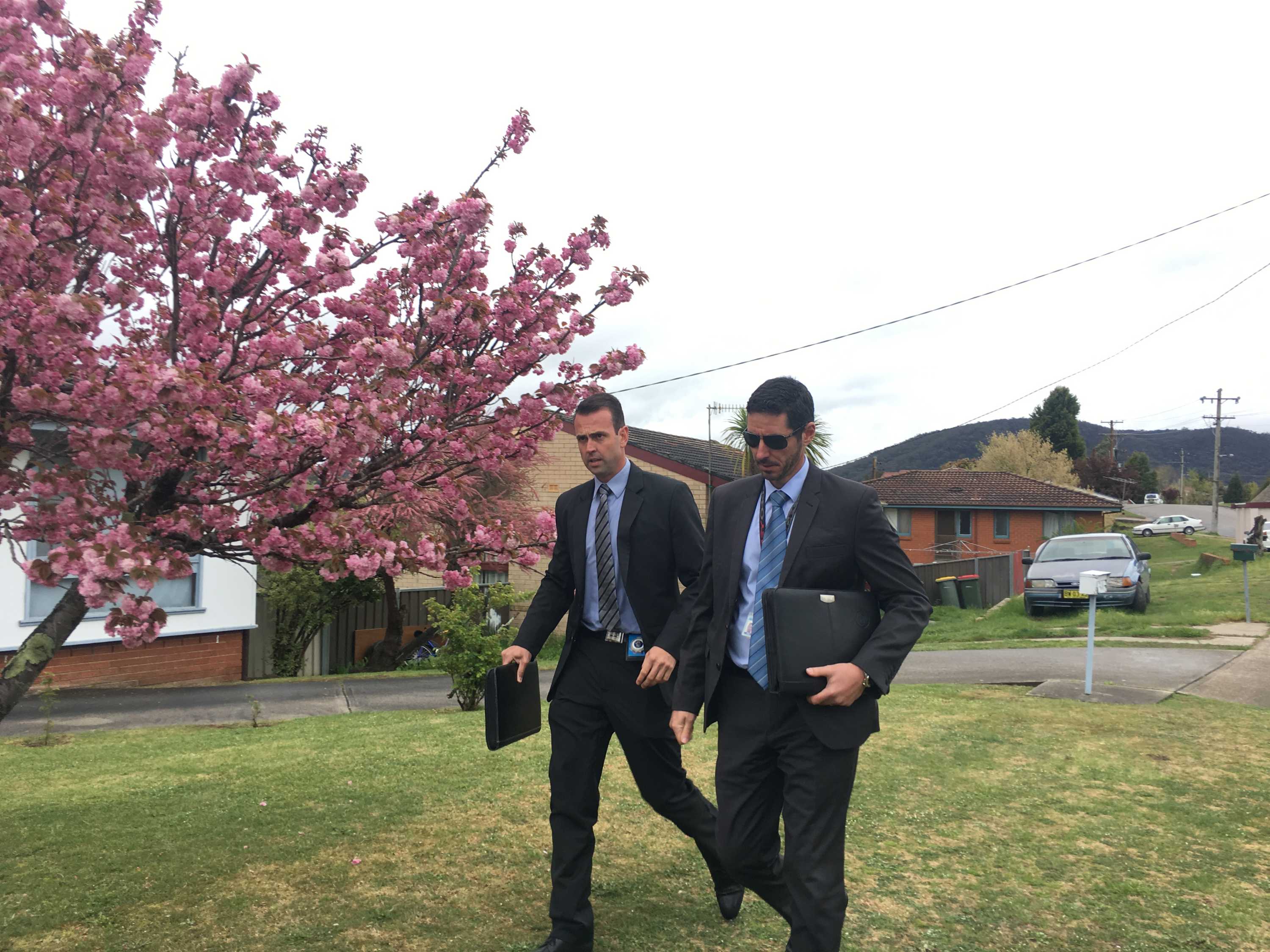 Lithgow toddler found with head injuries, couple questioned by police ...