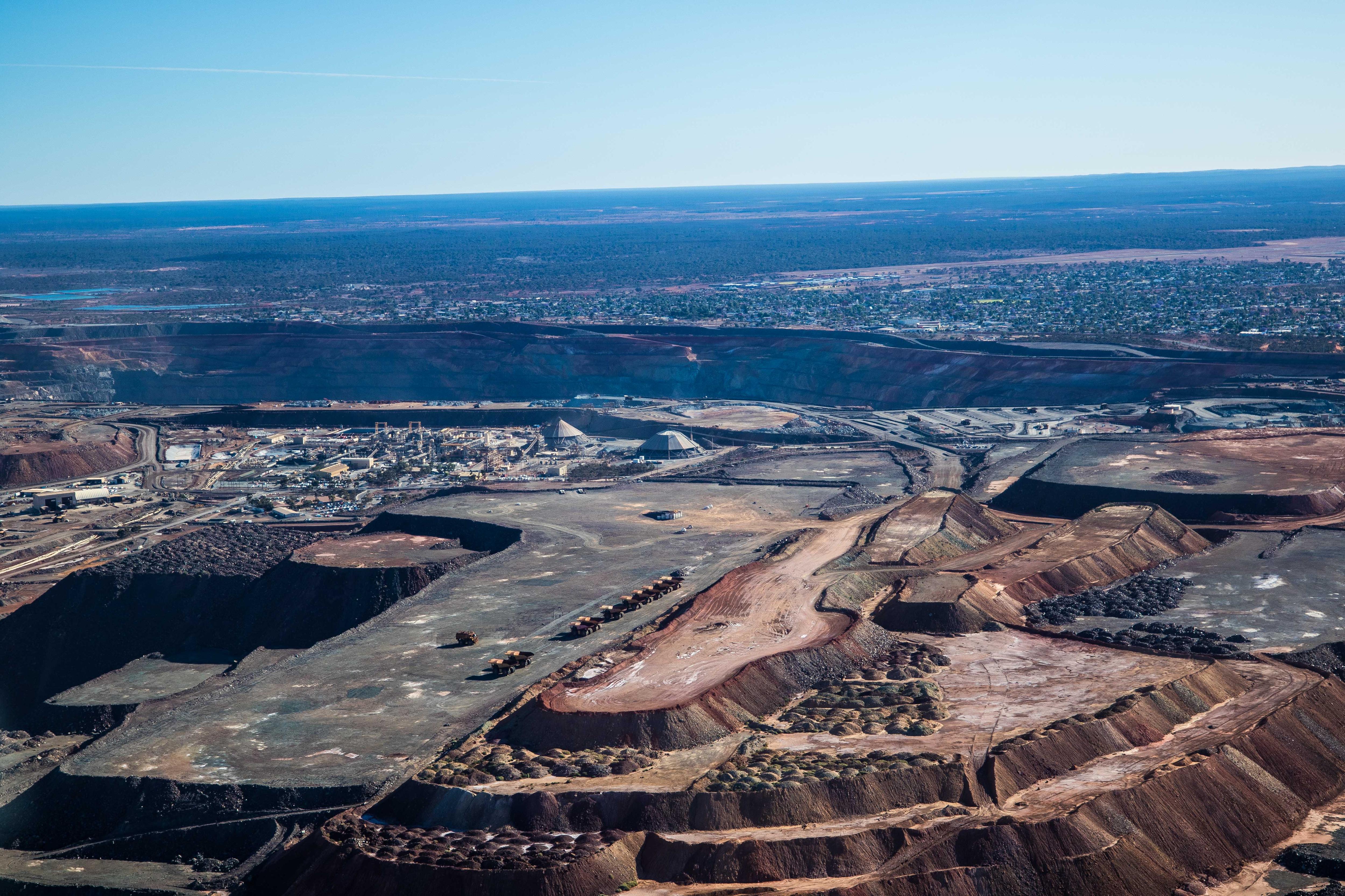Fimiston Mill fire at Kalgoorlie Super Pit rapidly contained, up to ...