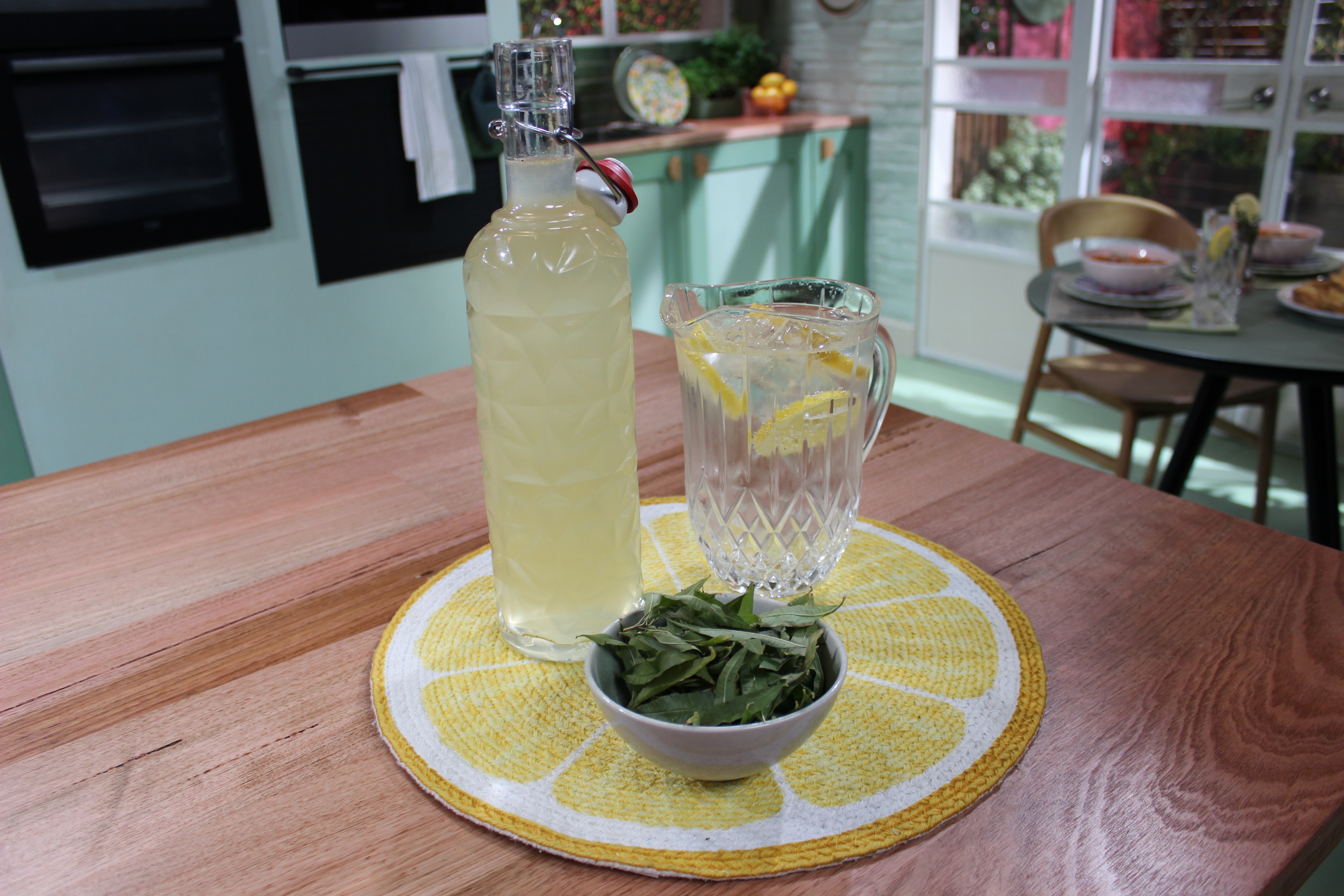 Make your own lemon verbena cordial for summer - ABC News