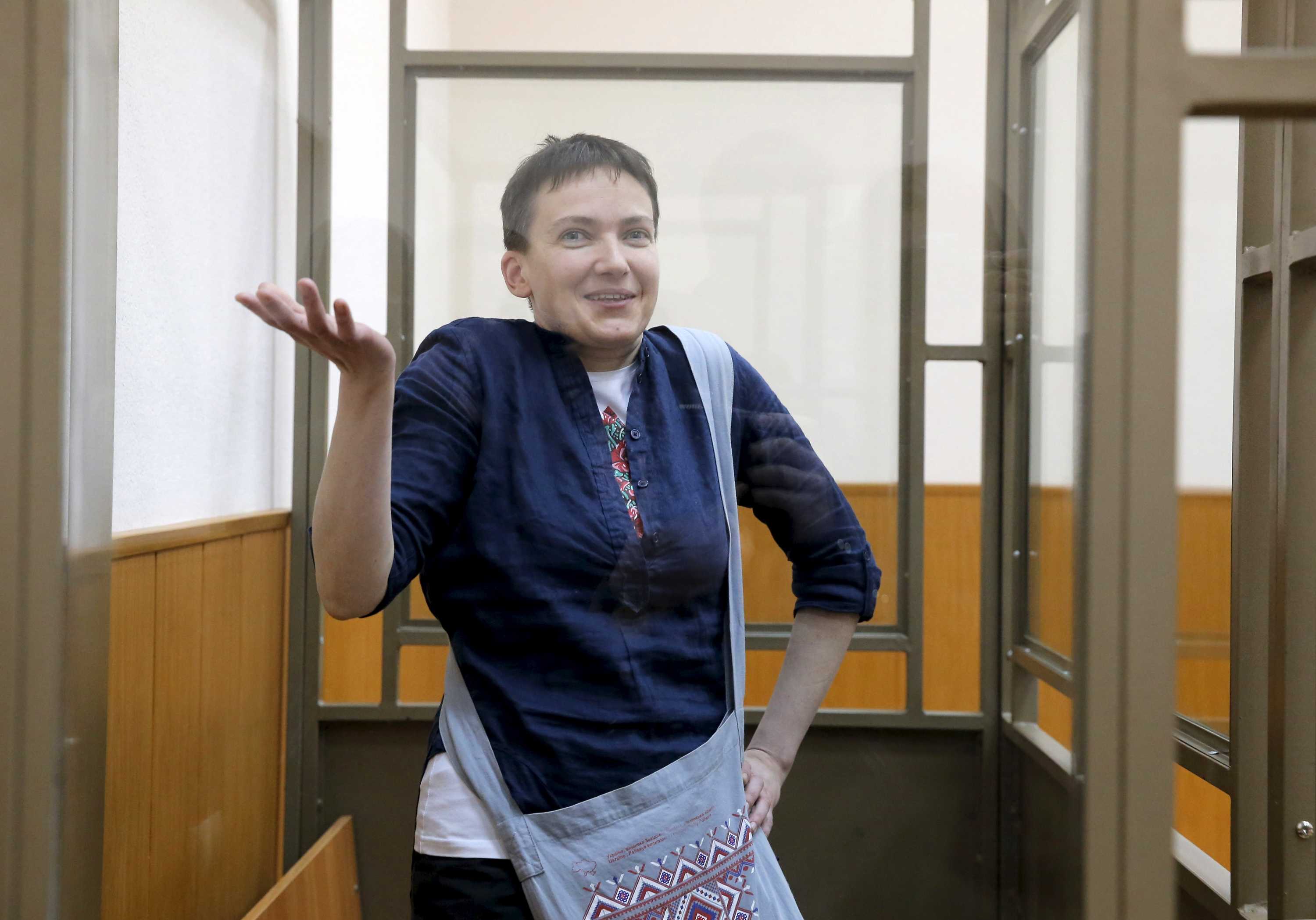 Nadiya Savchenko trial: Russian court sentences Ukrainian pilot to 22 ...