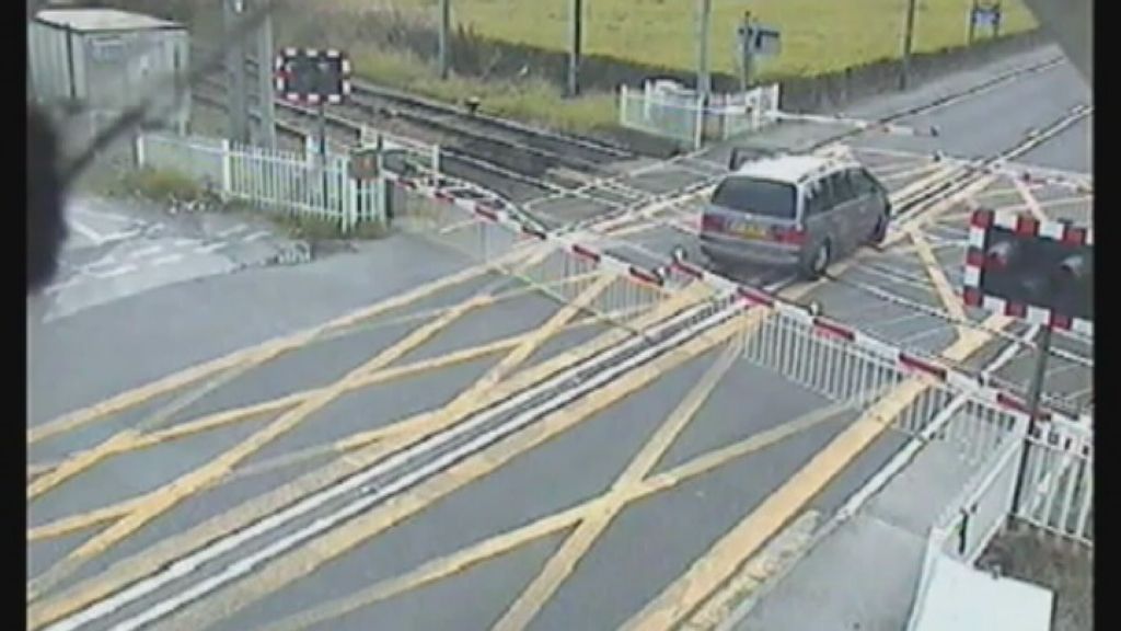 Dangerous rail incidents down but risky behaviour remains - ABC News