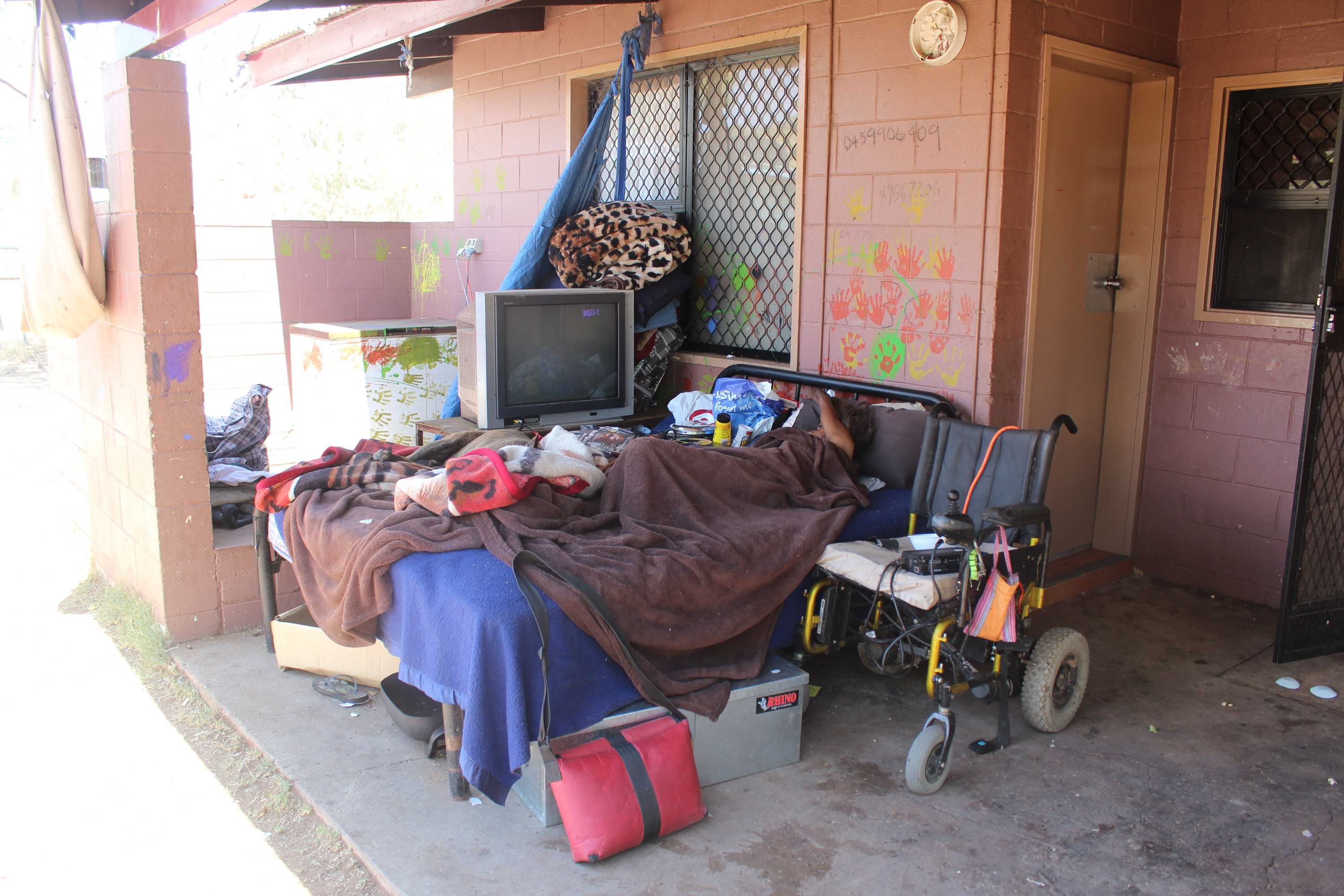 Woman, 55, gets home after living on Alice Springs town camp verandah ...