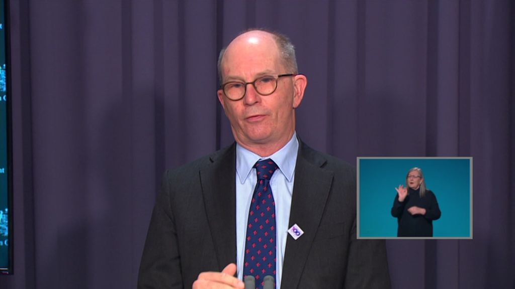 Professor Paul Kelly says ATAGI has recommended booster shots for ...