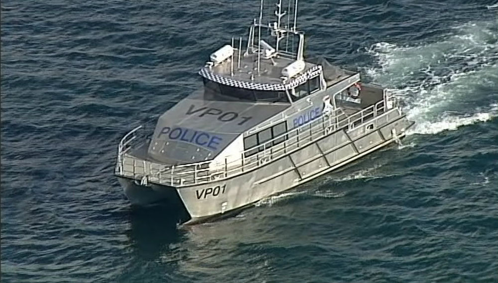 Scuba diver dies after being struck by speedboat in Port Phillip Bay ...