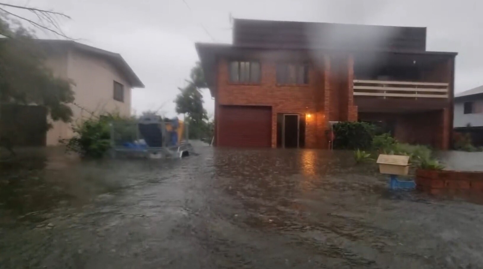 Flooding through Ingham - ABC News
