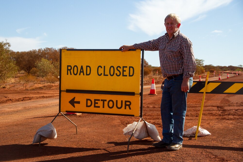 Roadworkers sealing Western Australia's last dirt highway unite remote ...