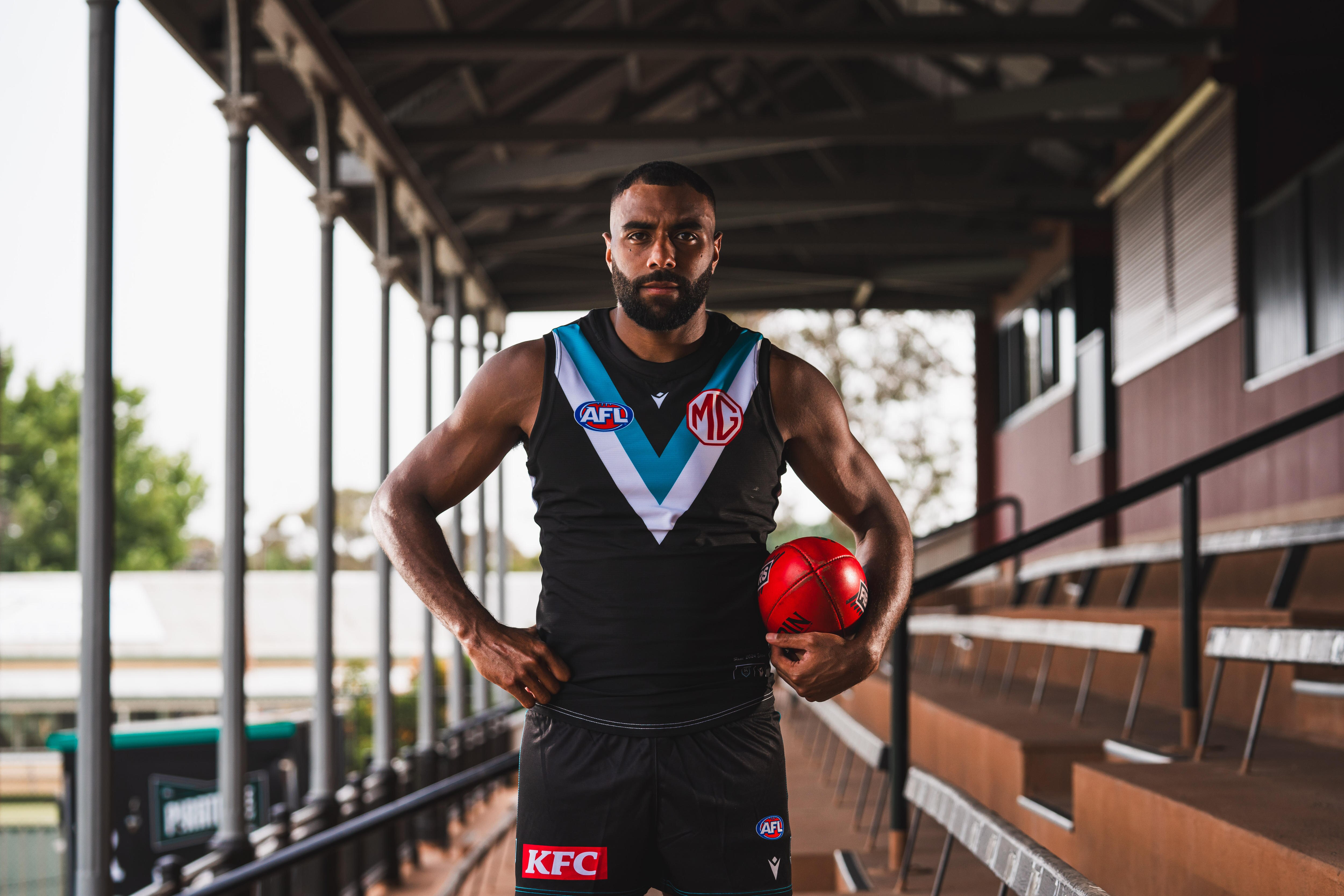 Samoan canoe sprinter Samalulu Clifton is off to the Olympics - ABC Pacific