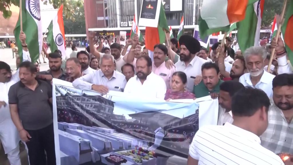 Anti-Pakistan protests erupt across India after Kashmir massacre - ABC News