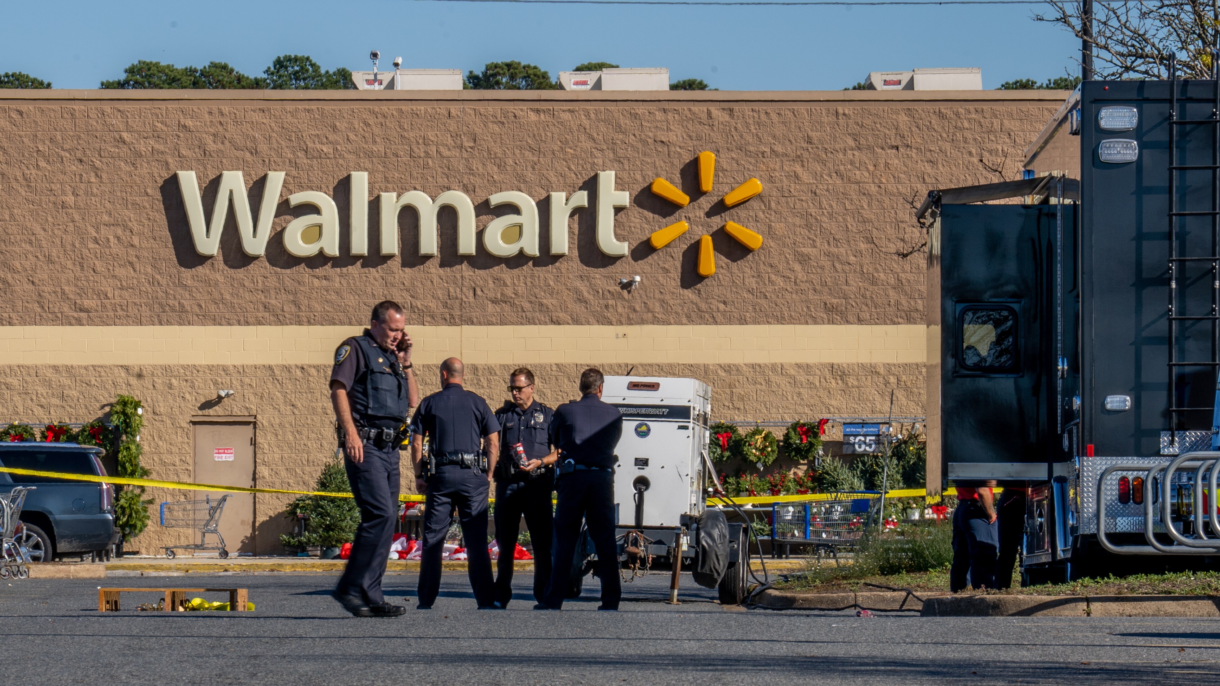 Virginia Walmart manager opened fire in break room before killing six ...