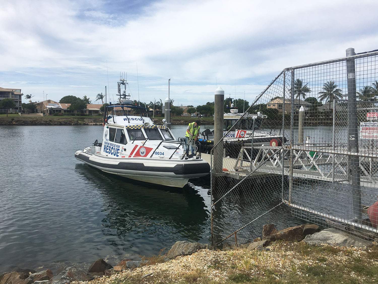 Free divers found after large search off Tweed Heads - ABC News