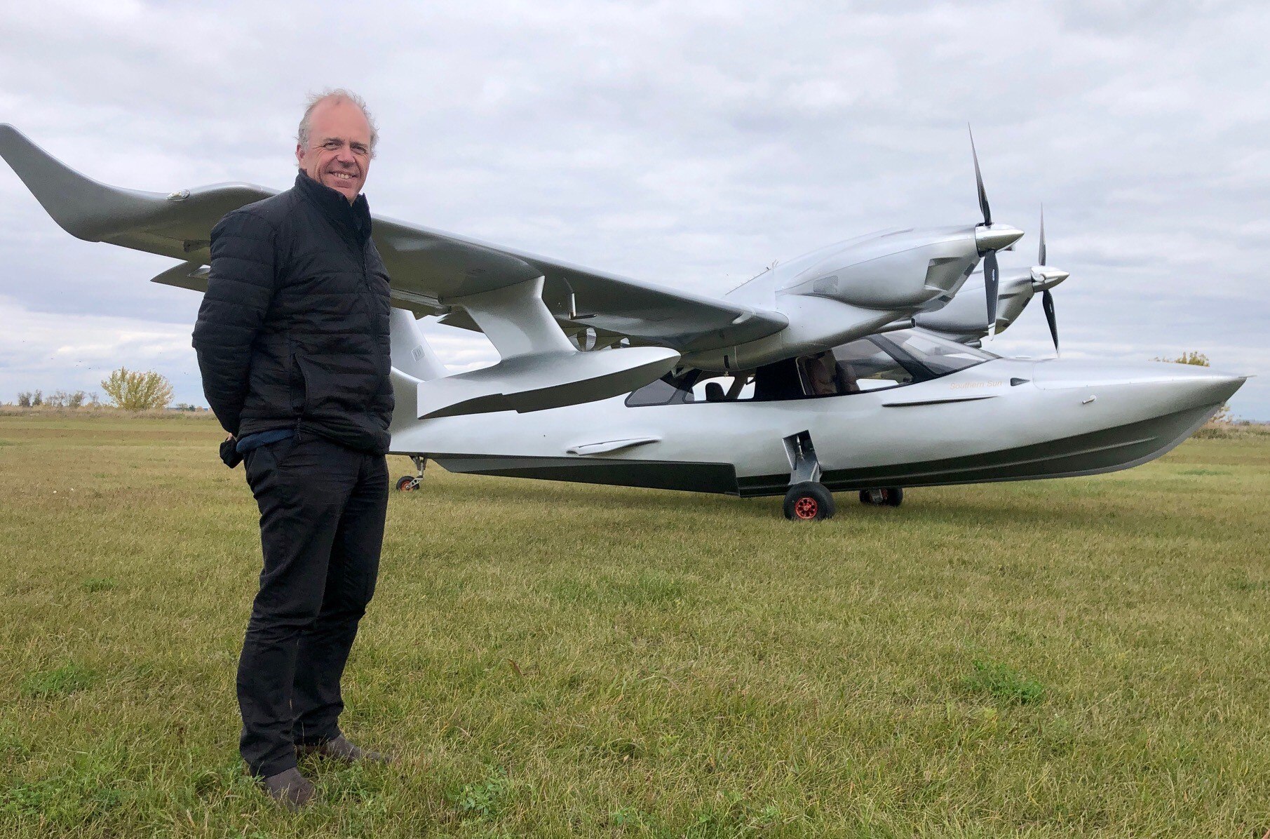 Solo aviator Michael Smith setting off to circumnavigate Australian ...