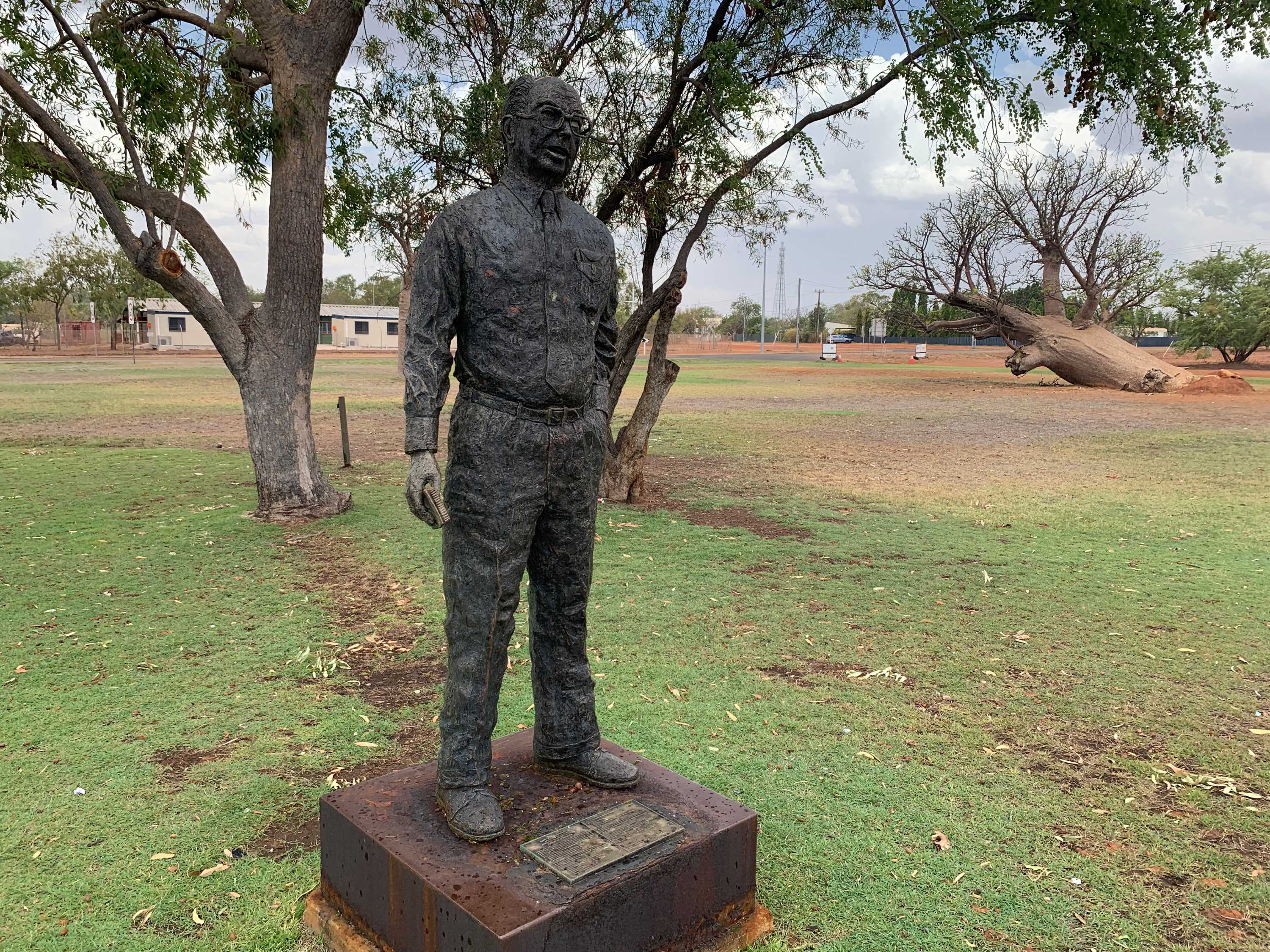 Statue of Derby identity Robert Rowell to be restored - ABC listen
