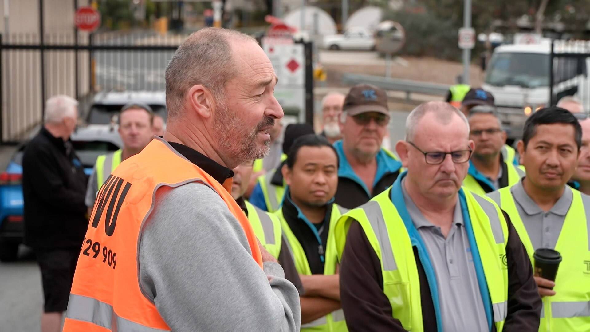 Canberra bus drivers call snap strike over assaults, leaving commuters ...