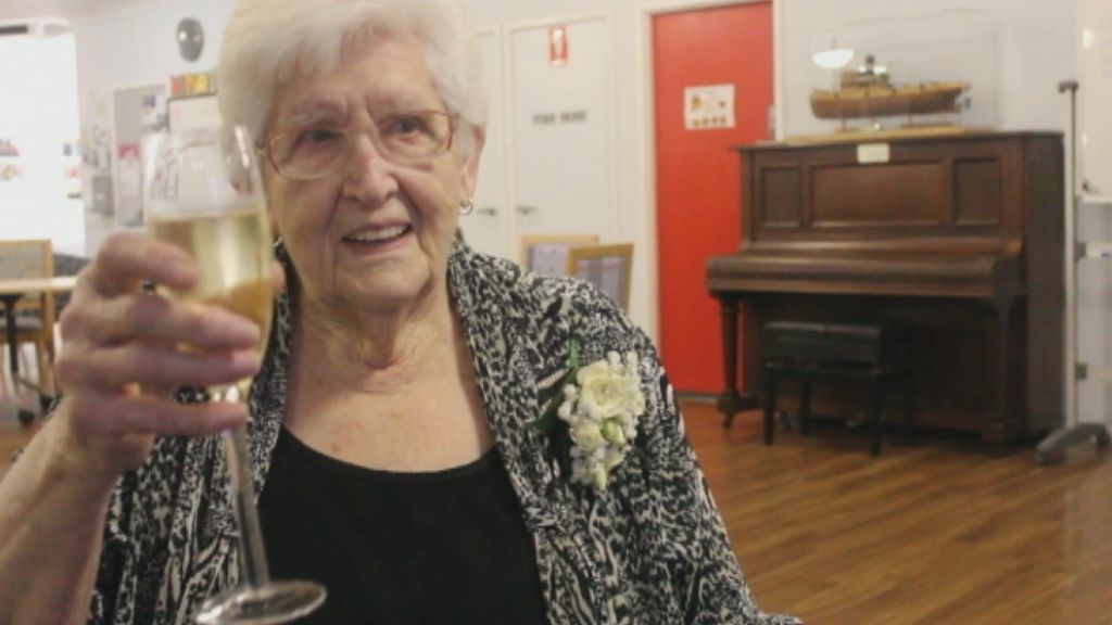 'It's so unreal!' Nan attends grandson's wedding from other side of ...