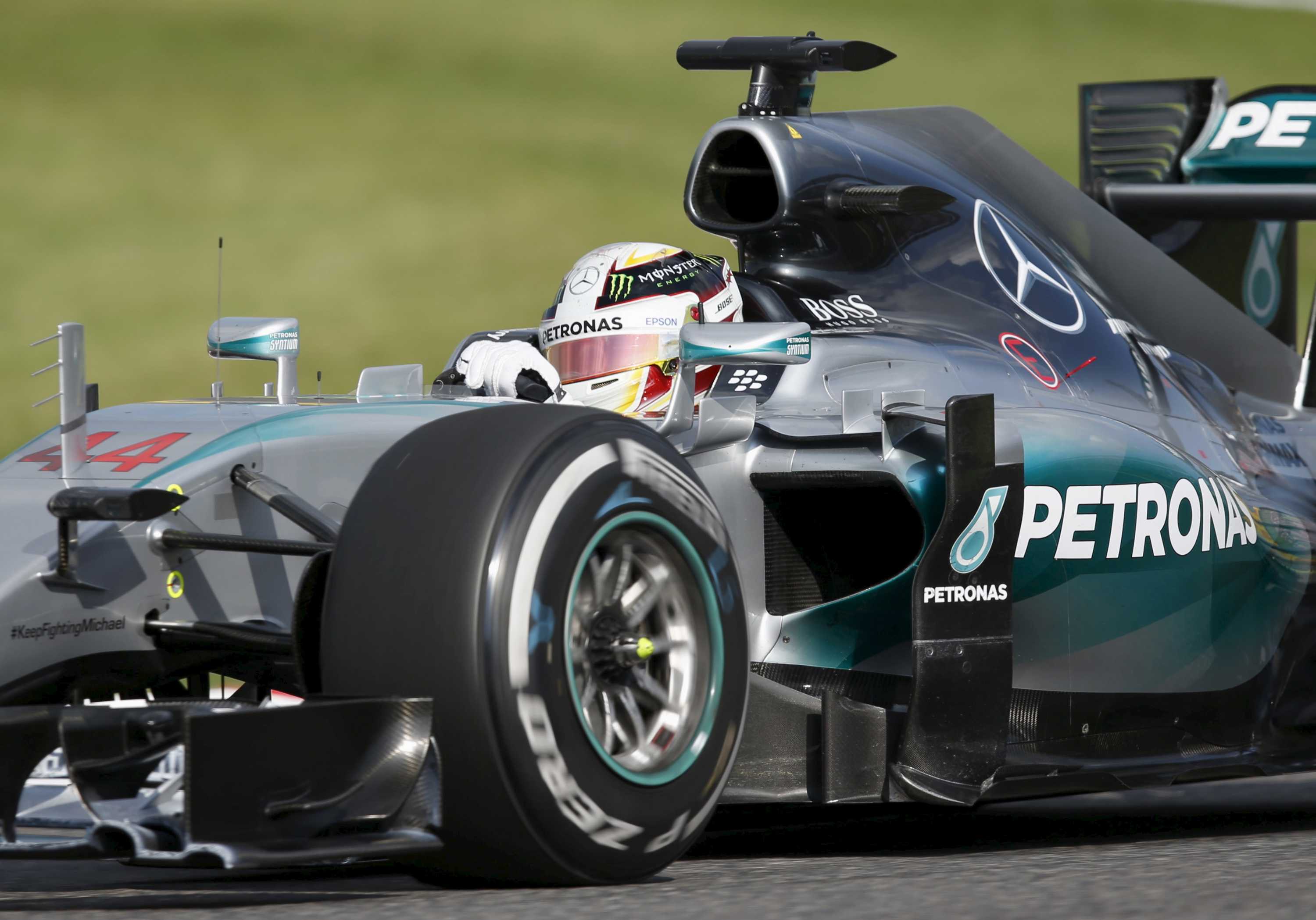 Lewis Hamilton wins Japanese Grand Prix as Nico Rosberg completes one ...