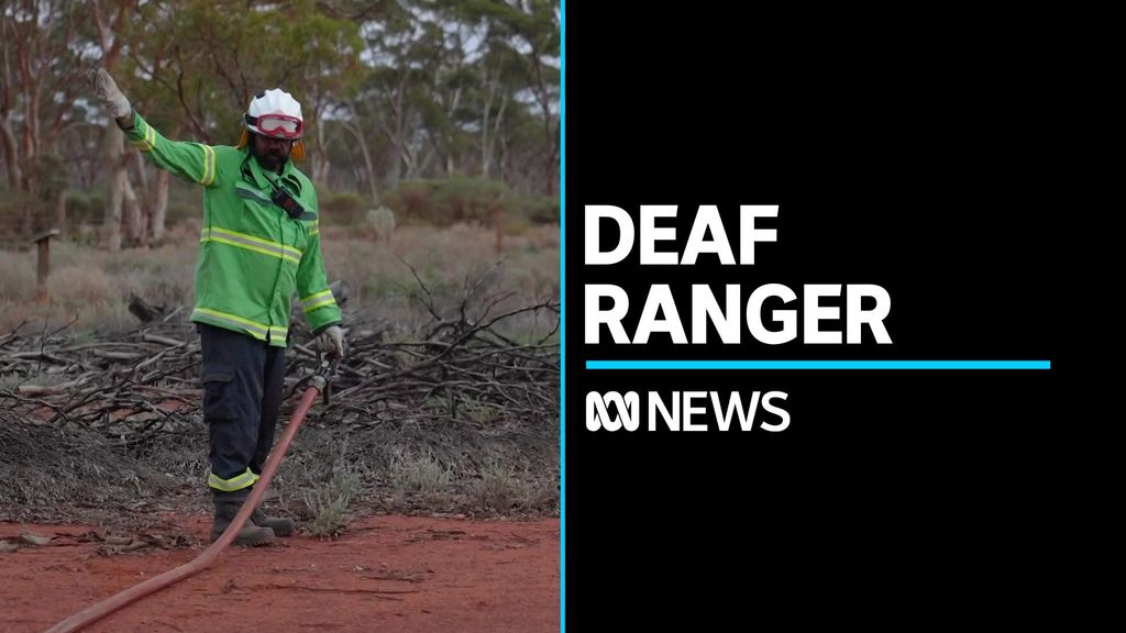Deaf Indigenous ranger gears up for summer bushfires - ABC News