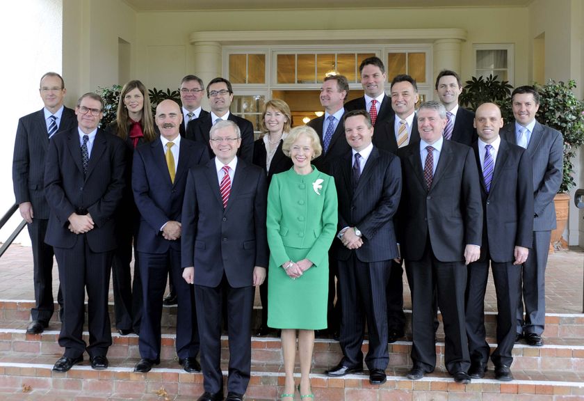Rudd's election Cabinet sworn in - ABC News