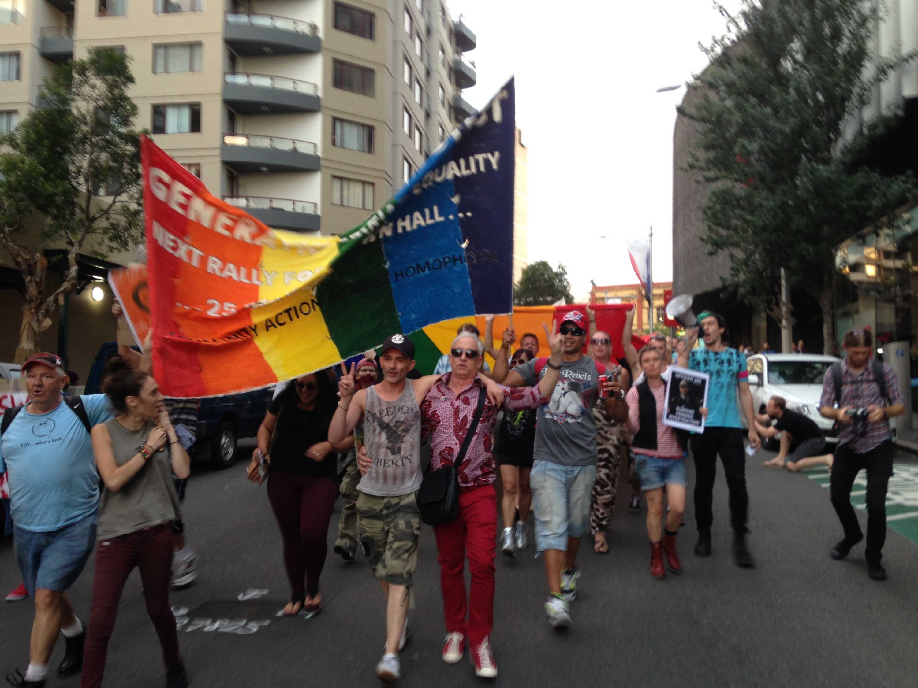 Protesters rally over Mardi Gras 'police brutality' - ABC News