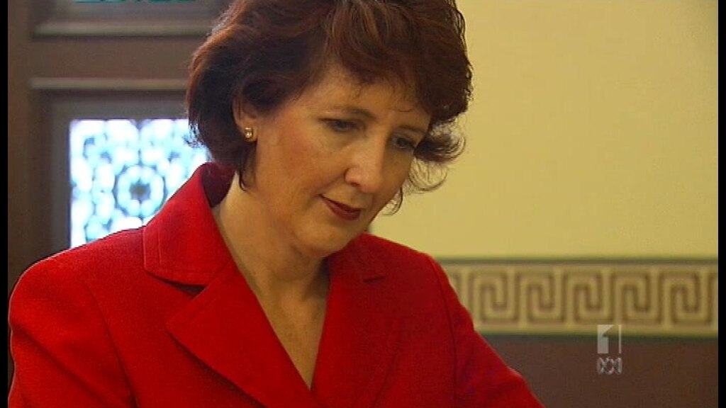 Simpson prepares for first time as Qld parliament's speaker - ABC News