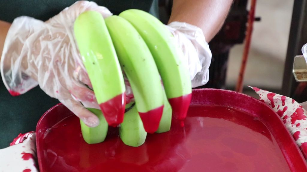 Red Tips: The story behind the bananas with the red tips - ABC News
