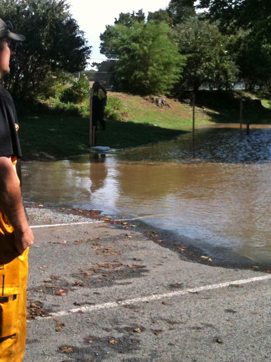 Longford braces as floodwater rises rapidly - ABC News