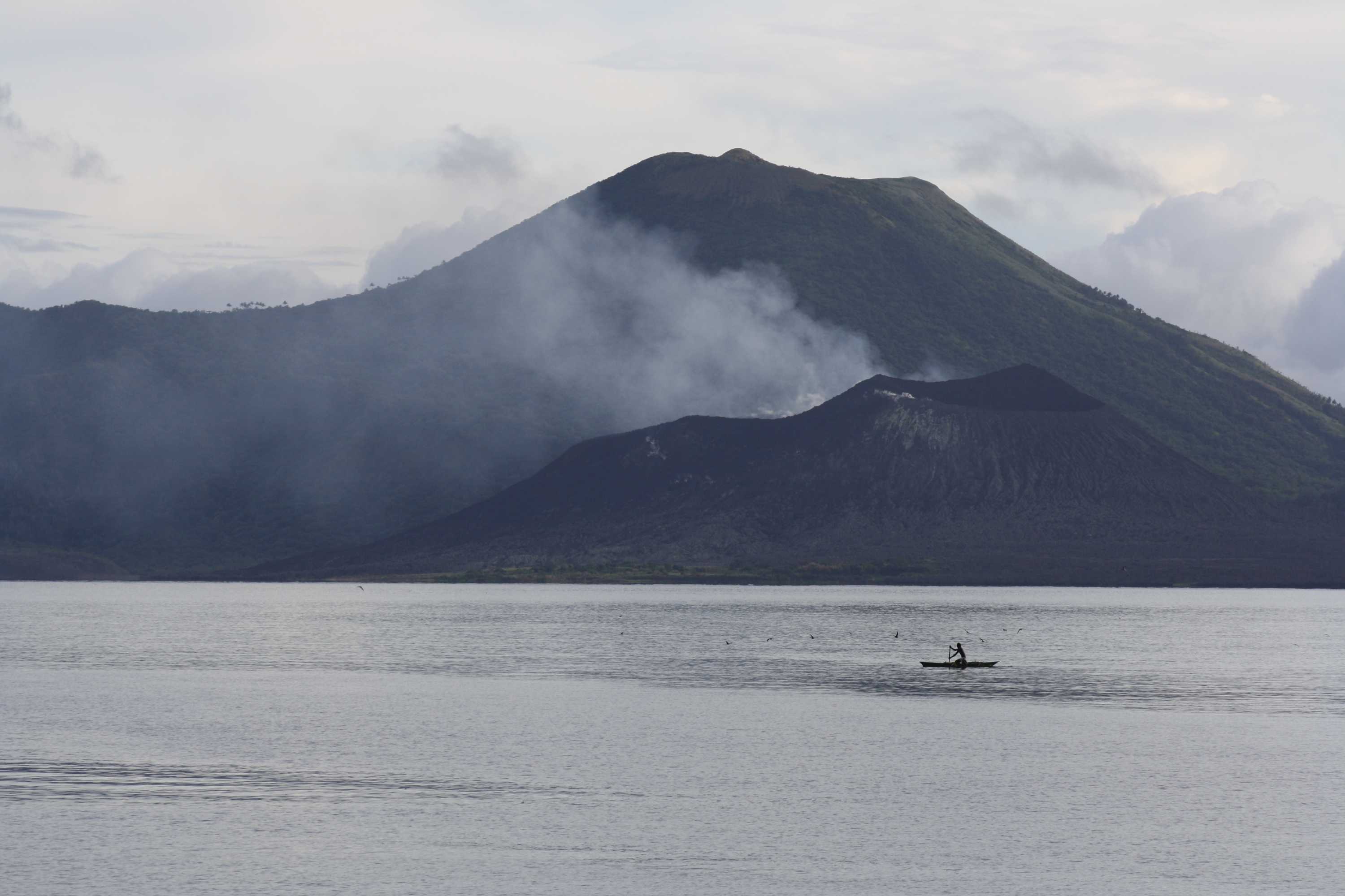 Mount Tavurvur: Rabaul residents describe life alongside active volcano ...