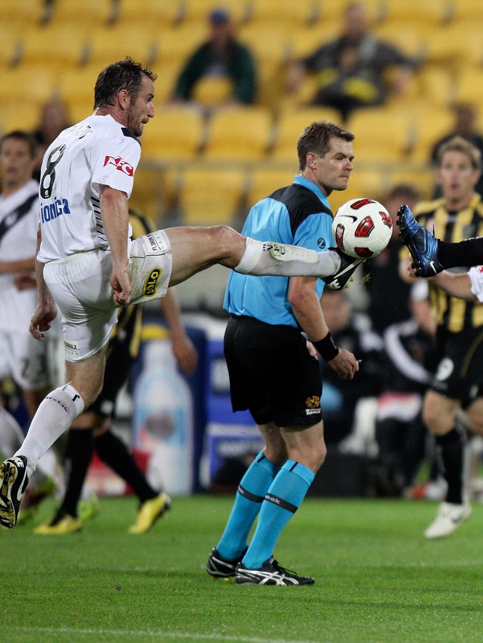 Merrick stands up for Victory's style - ABC News