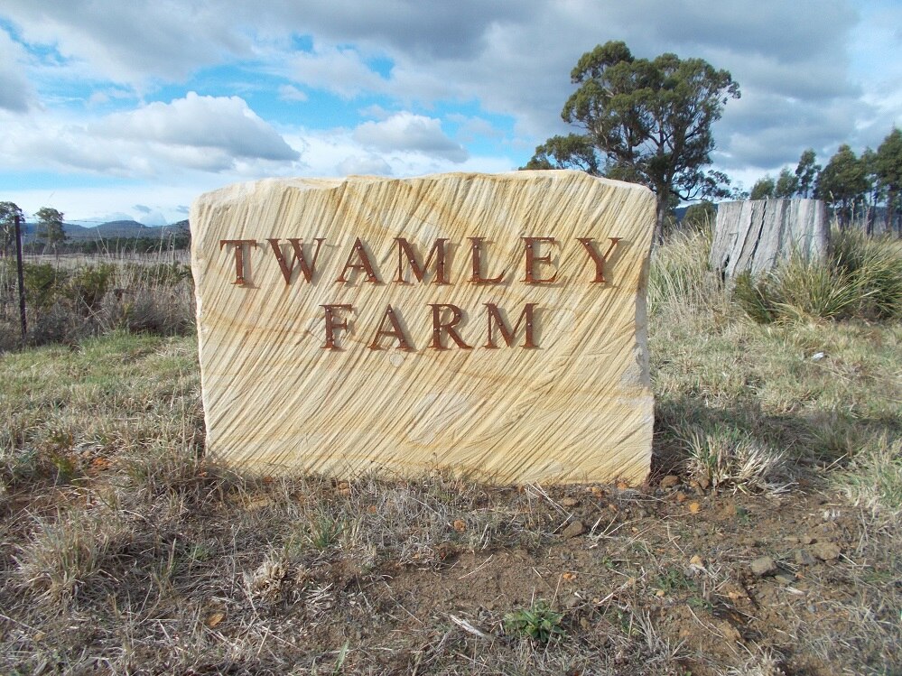 In 75 years on this Tasmanian farm "I've never seen it drier" - ABC listen