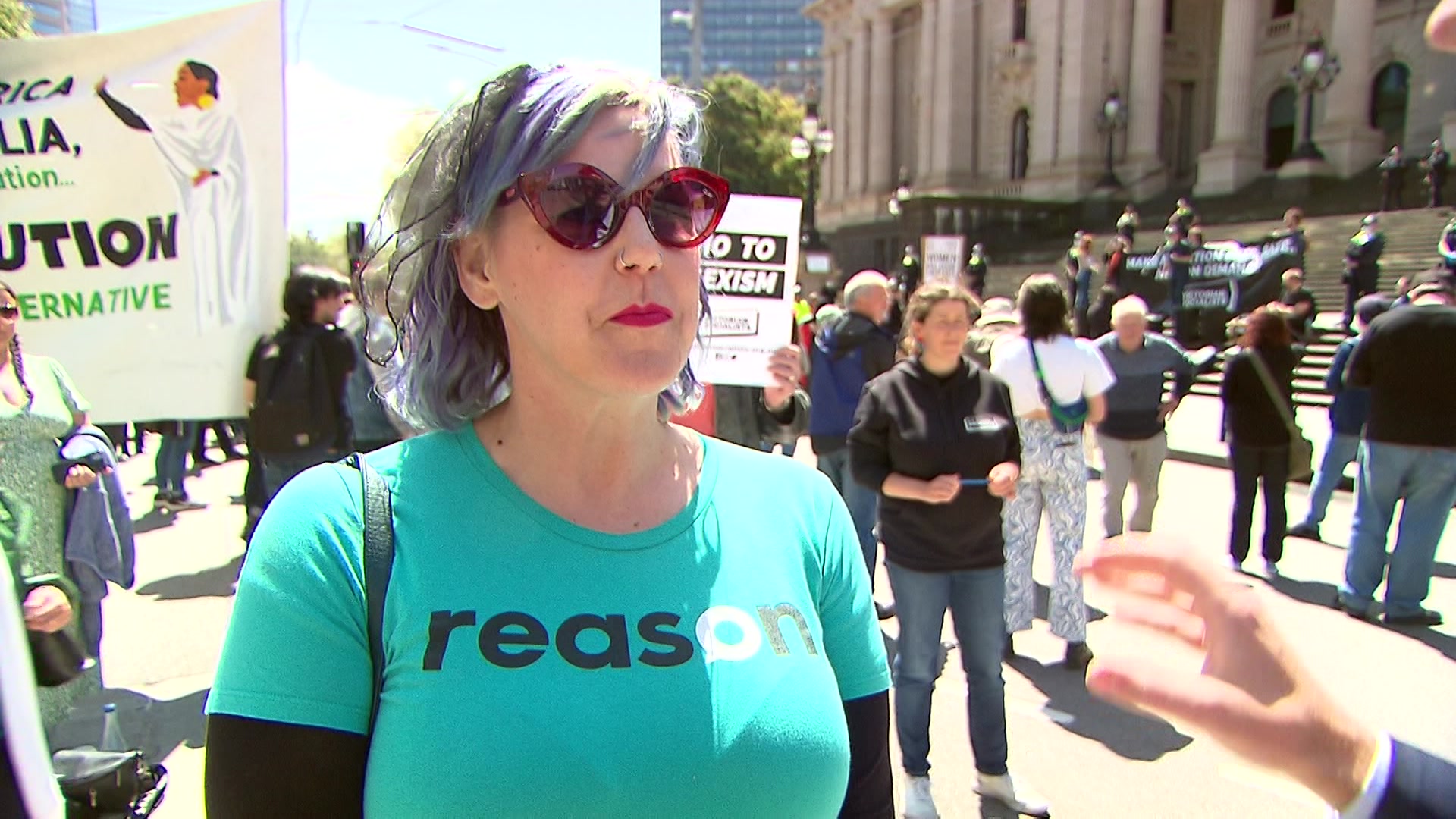 Police clash with abortion protesters, as opposing rallies take to the ...