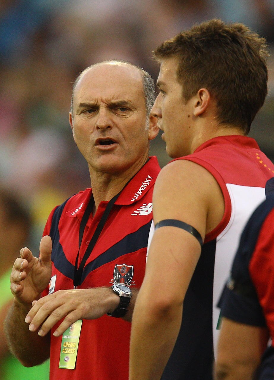 AFL mourns death of Dean Bailey after battle with lung cancer - ABC News