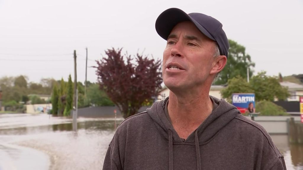 Evacuated Latrobe residents brace for more flooding - ABC News
