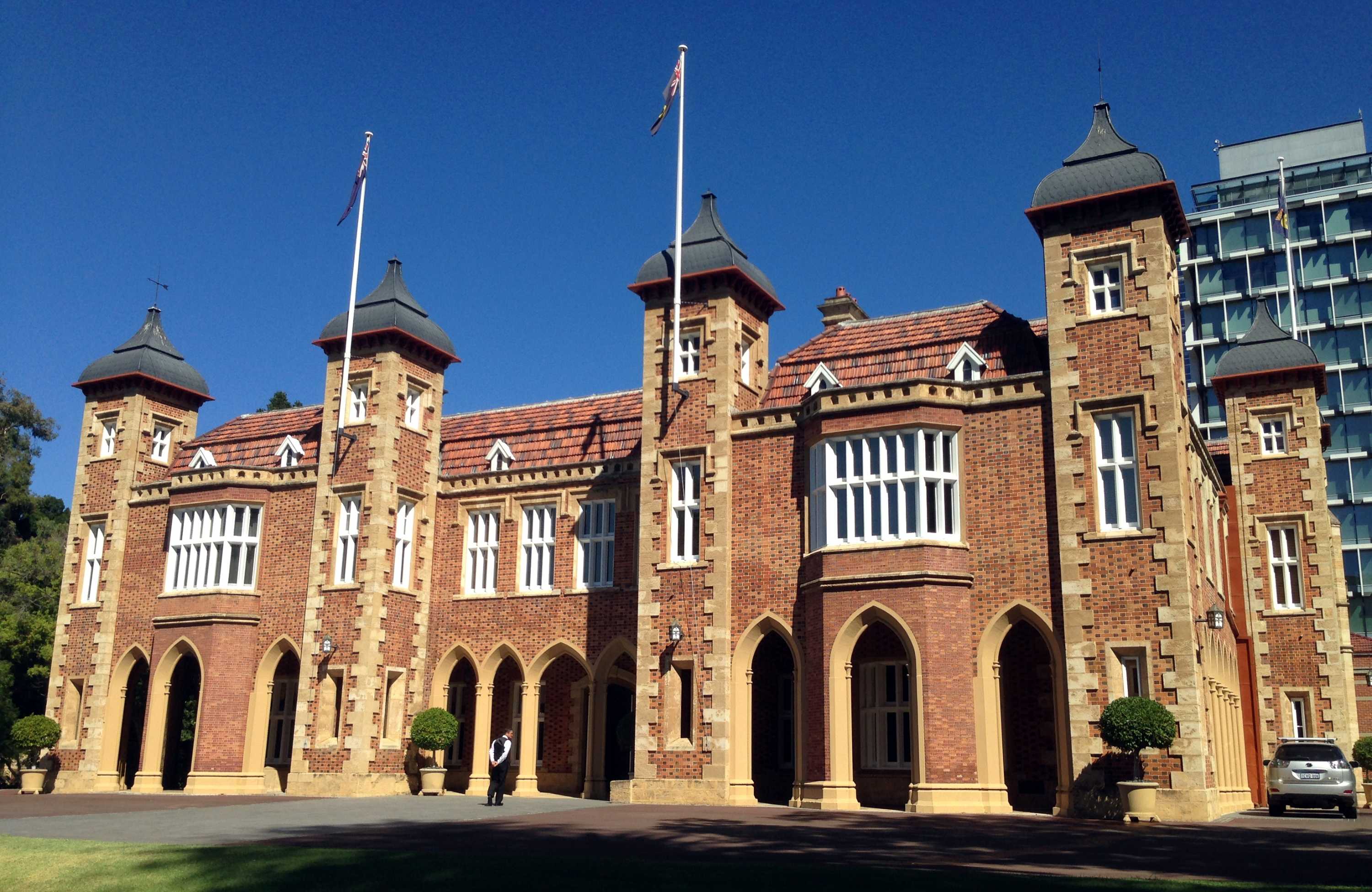 WA's Governor opens the doors to Government House - ABC listen