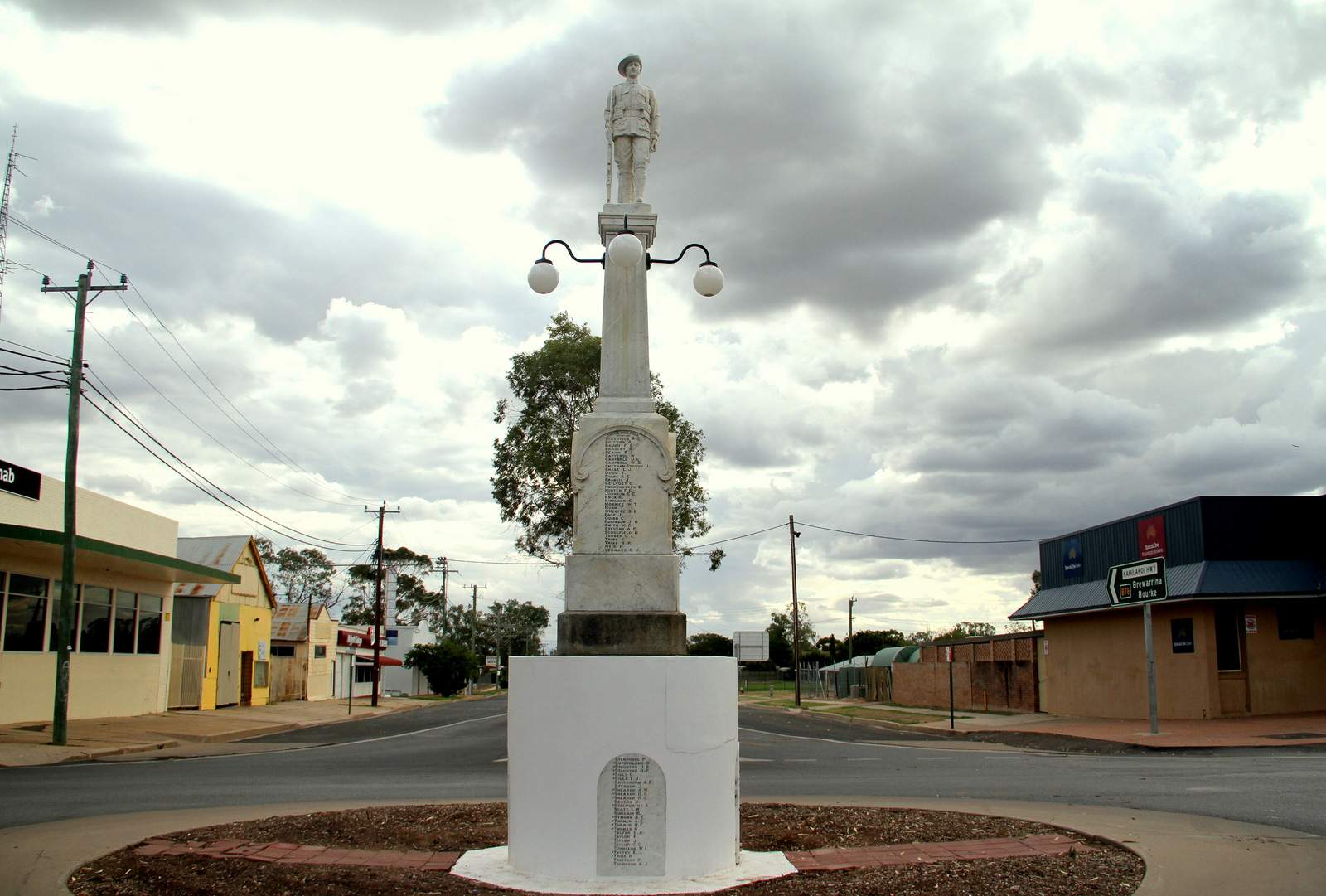 Memories of the soldiers lost to Walgett in north-west New South Wales ...
