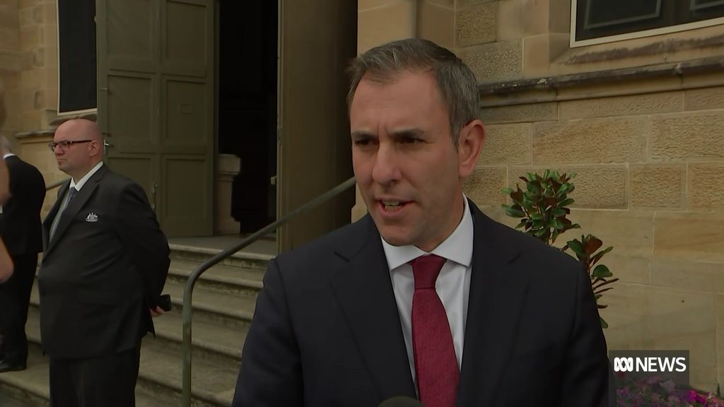 Speaking to the ABC, Wayne Swan, Jim Chalmers, David Hamill and John ...