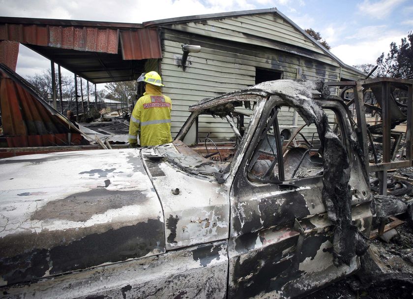 Toodyay locals call for bushfire royal commission - ABC News