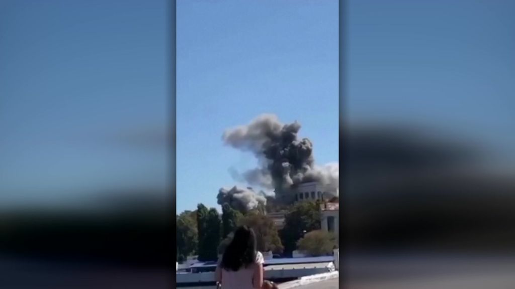 Missile strikes Russian naval headquarters in Sevastopol - ABC News