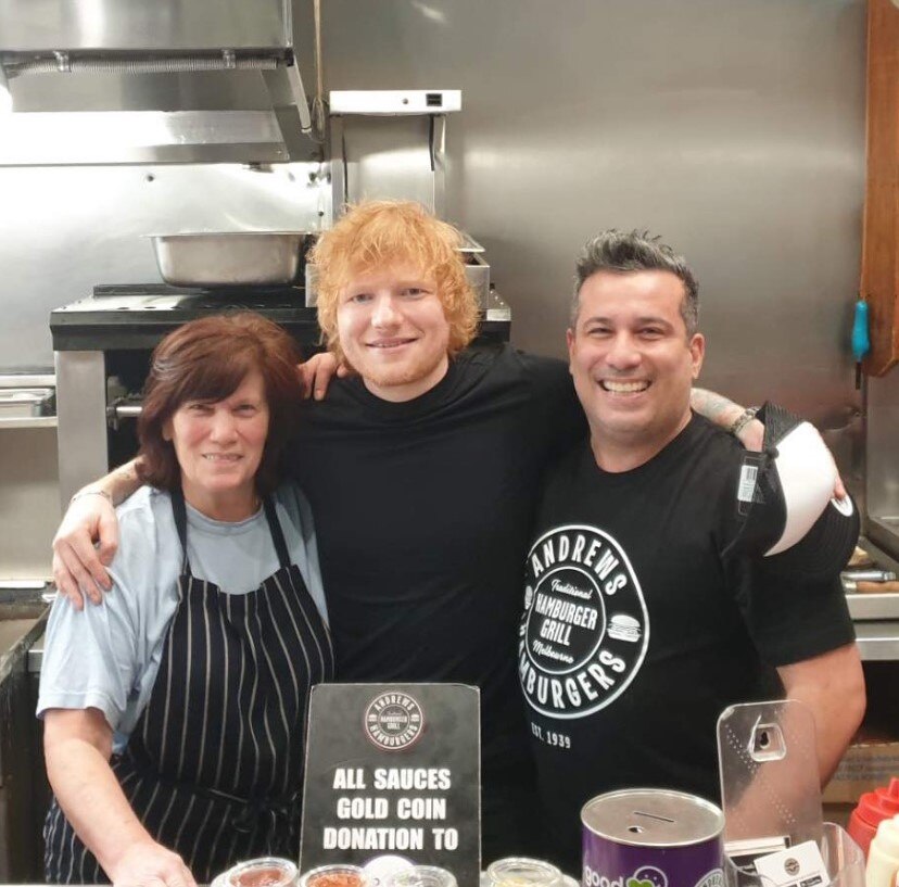 Ed Sheeran surprises staff at a Melbourne burger restaurant - ABC listen