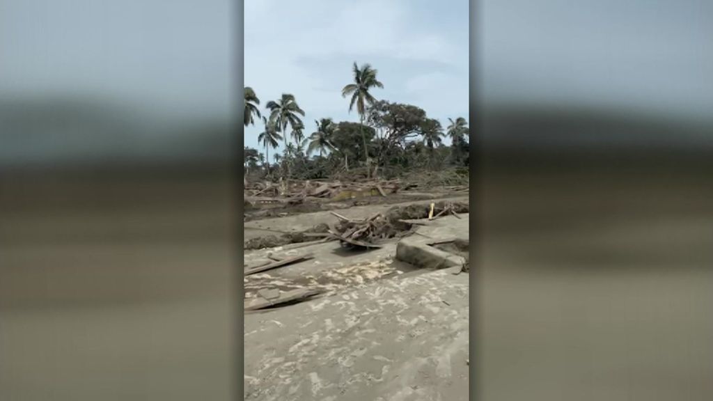 Aftermath of the tsunami - ABC News