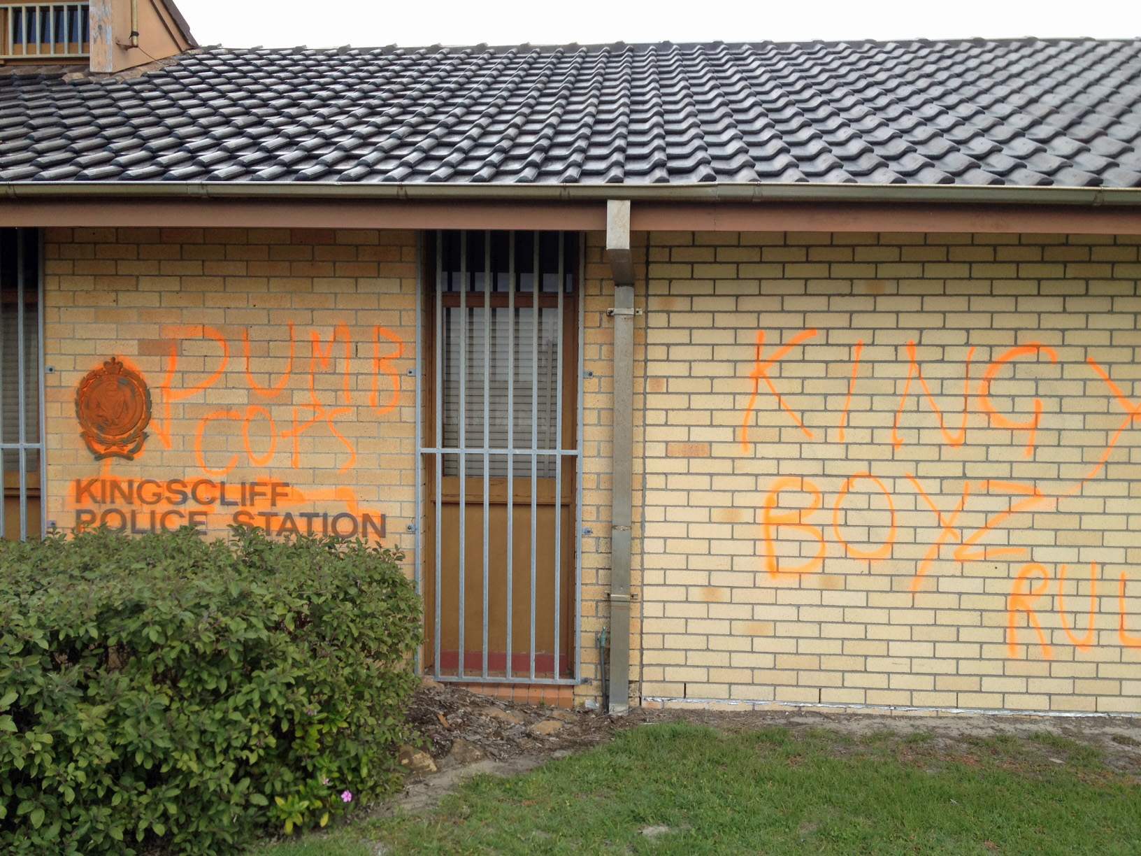 61yo man charged over graffiti attack on Kingscliff Police Station on ...