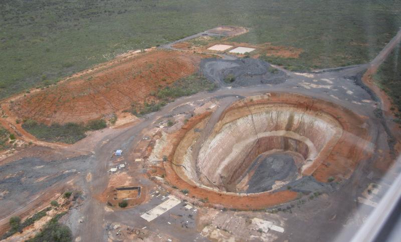 Significant Evolution Mining investment in Tennant Creek gold, bucks ...