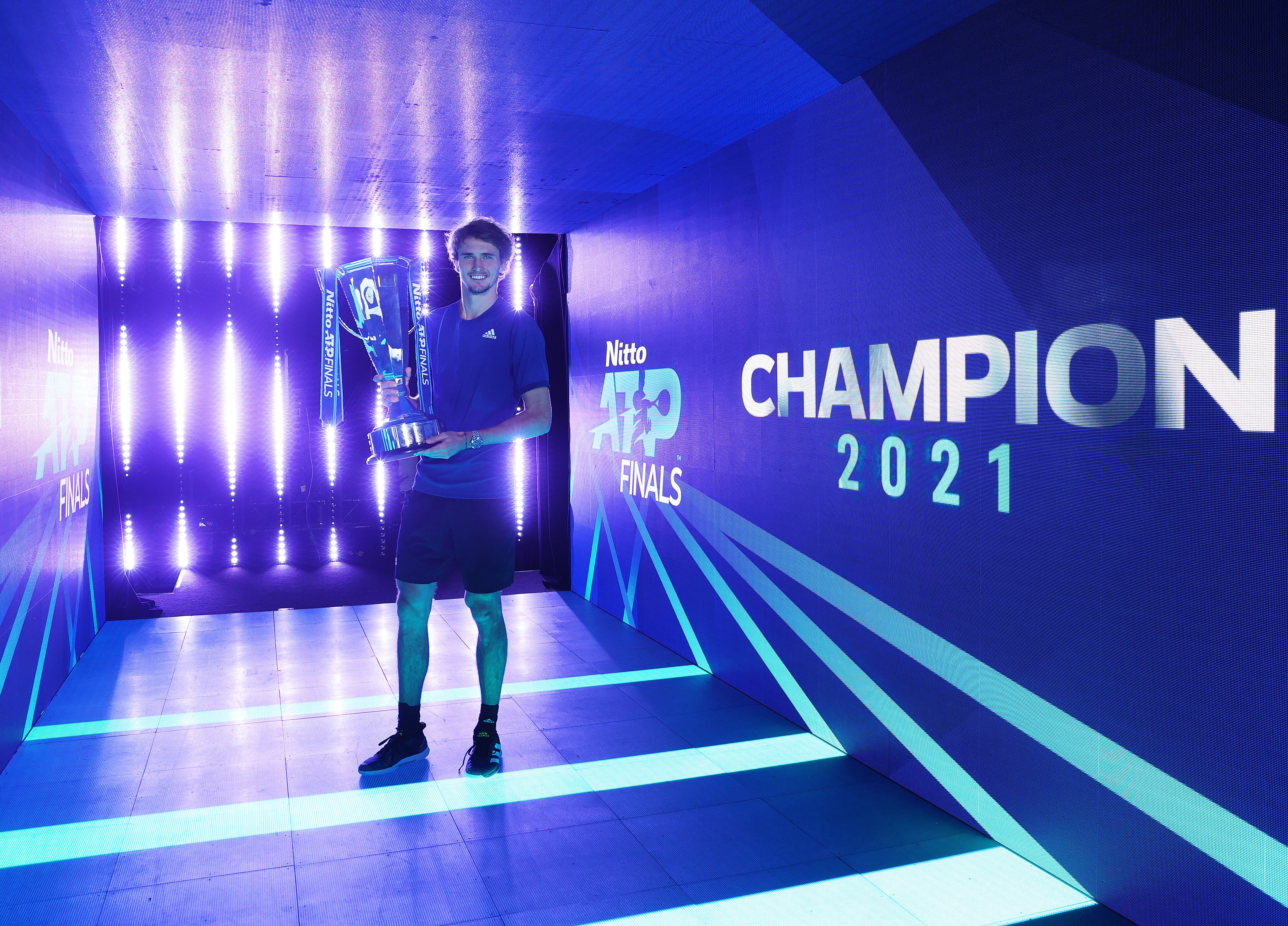 Alexander Zverev wins ATP Finals title, beating Daniil Medvedev in ...