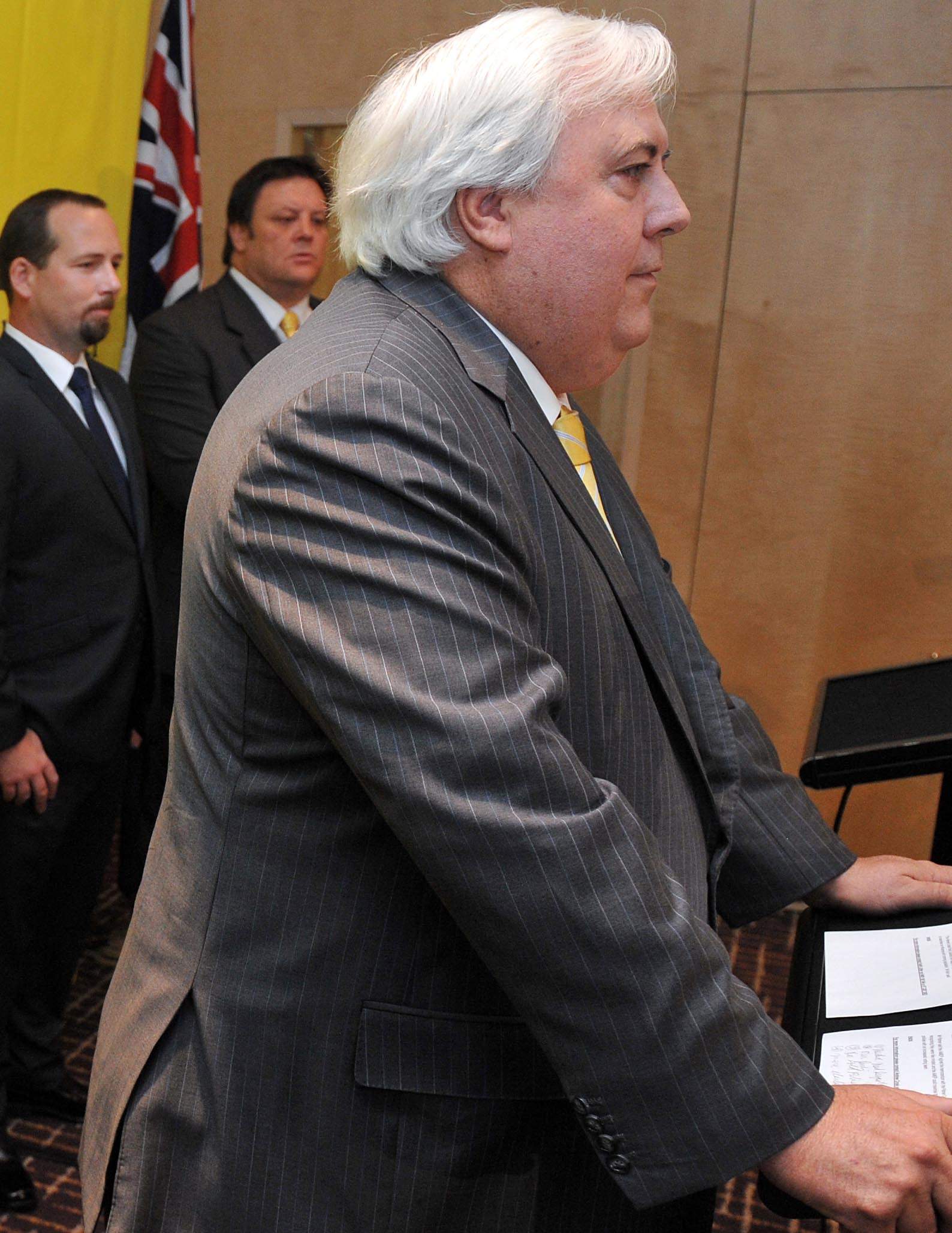 Clive Palmer issues warning to Government as Motoring Enthusiast Ricky ...