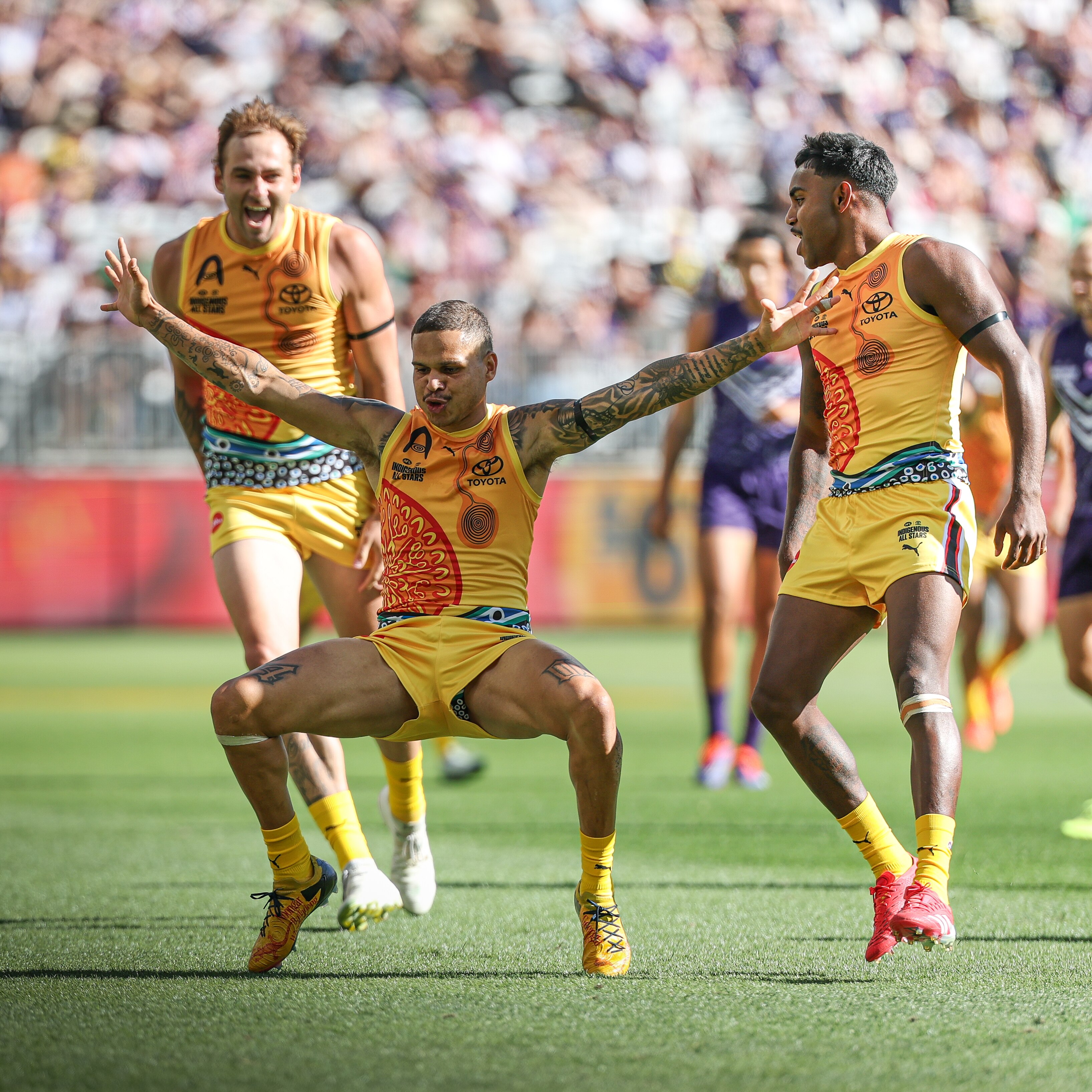 Jesse Pickett captures one of best photos of AFL Indigenous All Stars ...