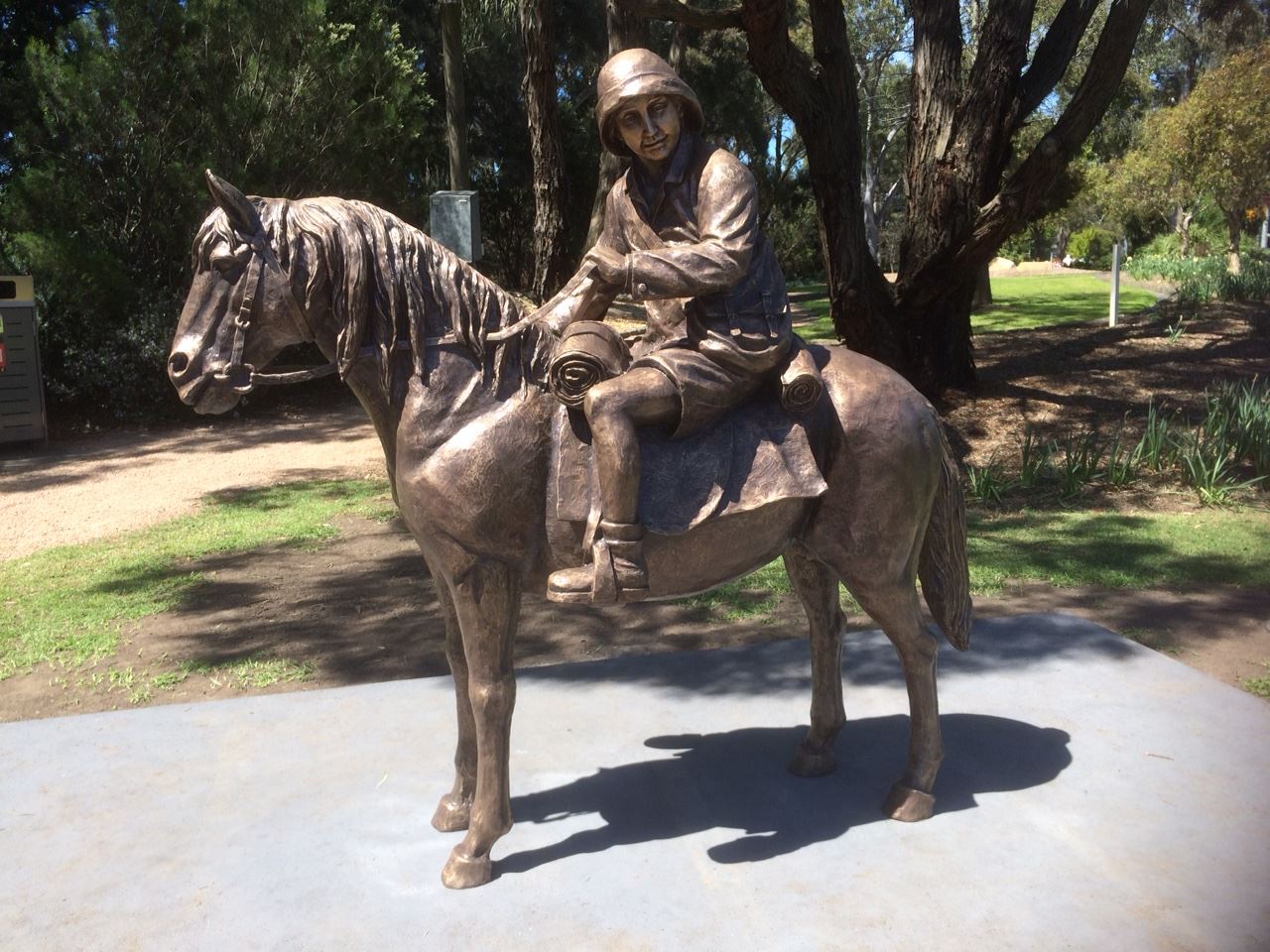 Leongatha's legendary 9yo Lennie Gwyther garners a statue for epic ...