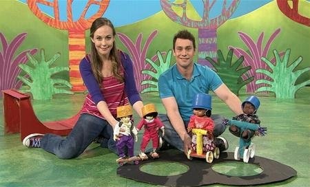 Make a Car and Race Track - ABC Kids