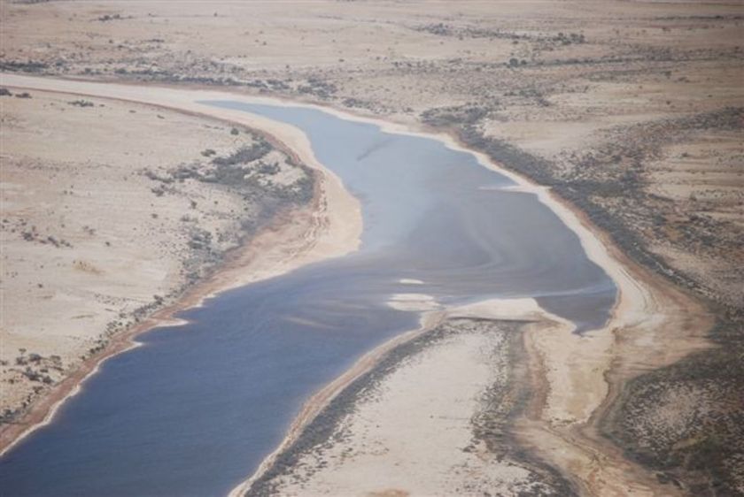 Wait-and-see on Lake Eyre flood volume - ABC News