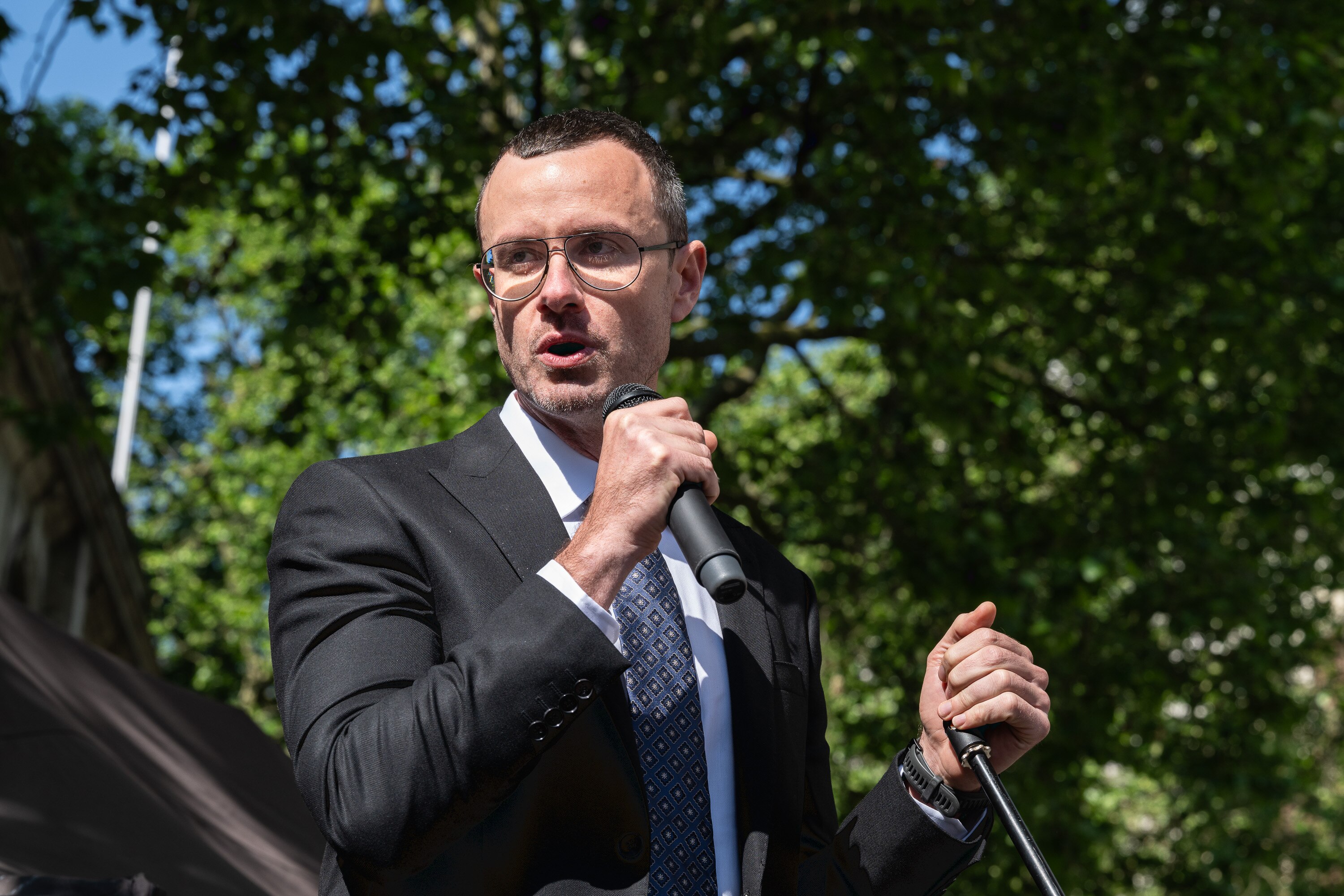 Julian Assange's brother Gabriel Shipton knew for weeks the WikiLeaks ...